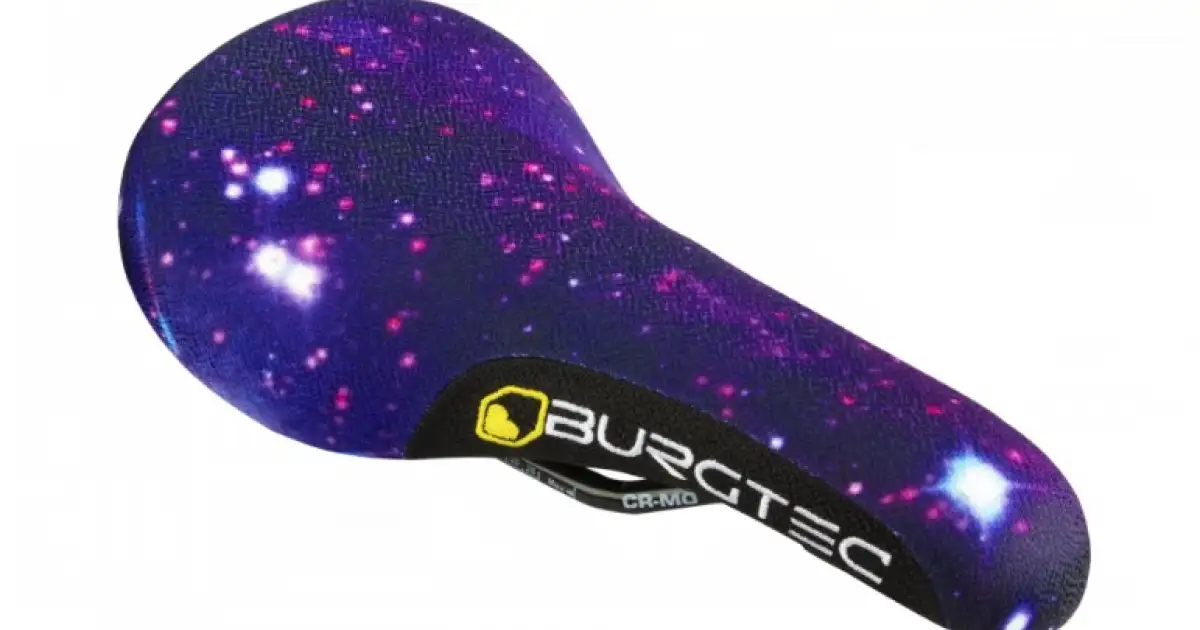 Burgtec The Cloud Boost sedlo Nebula | Koloshop.cz
