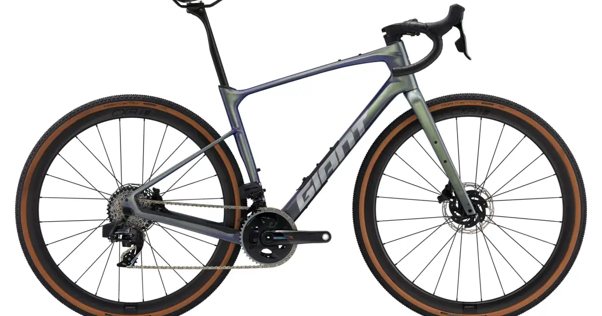Giant Revolt Advanced Pro 0 gravel kolo Interstellar | Koloshop.cz
