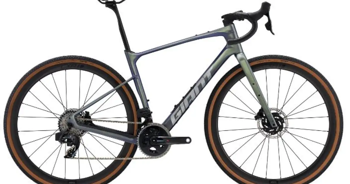 Giant Revolt Advanced Pro 0 gravel kolo Interstellar | Koloshop.cz